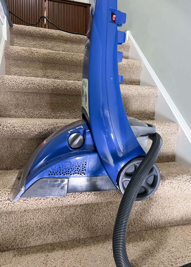 How To Easily Clean Carpet On Stairs - The DIY Nuts