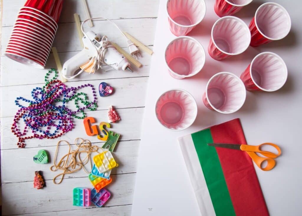 Prize Punch Board-Easy DIY Party Idea - The DIY Nuts