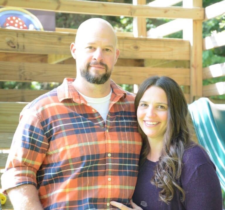 How To Easily Paint Stair Railings, Spindles & Banisters - The DIY Nuts