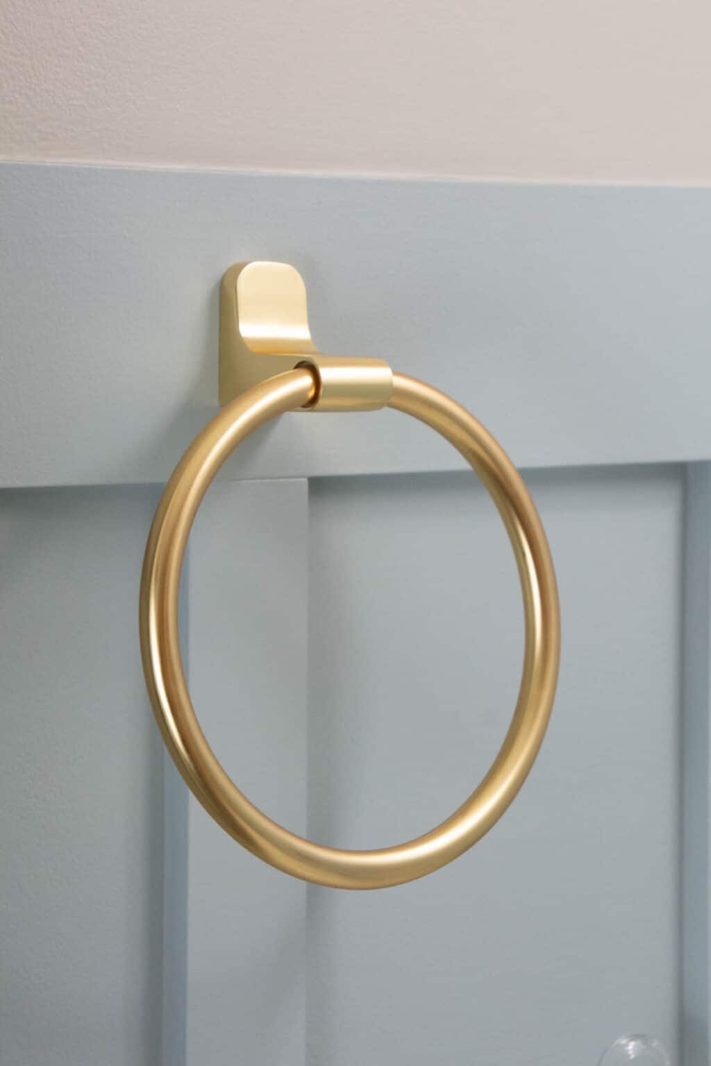 Tips For Finding Matching Gold Bathroom Fixtures (It Should Be Easier ...